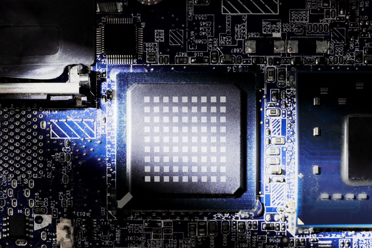 FPGA vs. CPU – Understanding the Key Differences