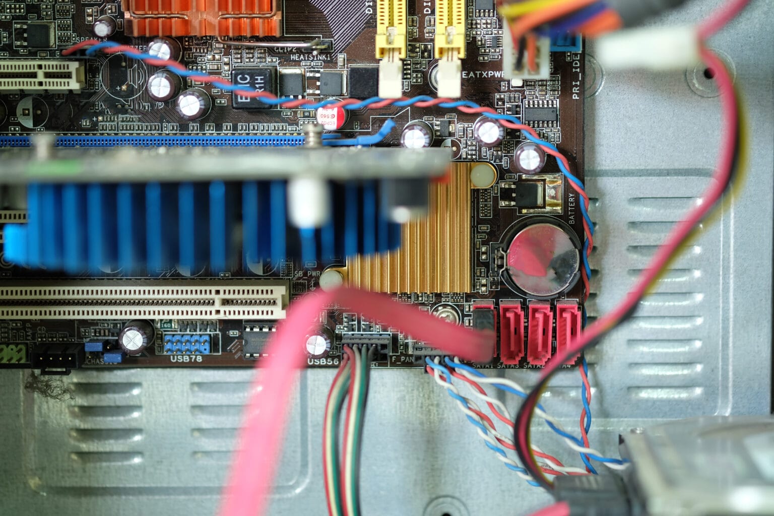 Understanding FPGA Architecture- from Logic Blocks to I/O